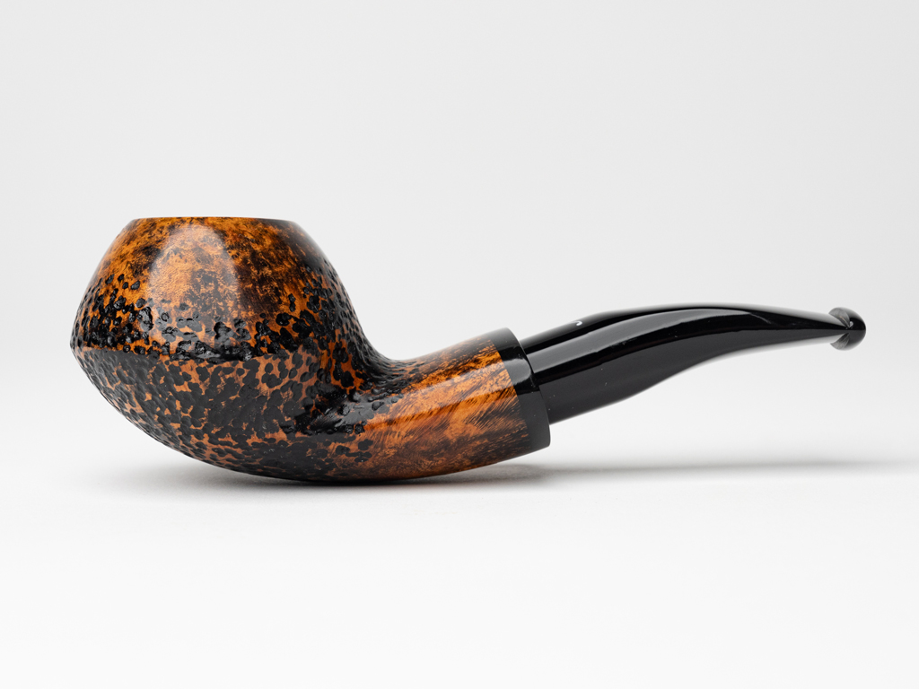 Nørding Limited Partially Rusticated Tomato (C) Tobacco Pipe - The ...