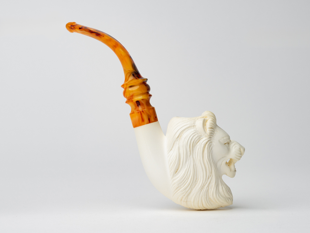 Servi-Meerschaum Carved Meerschaum Tobacco Pipe - The Country Squire Tobacconist