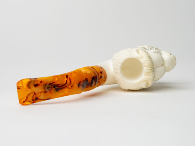 Servi-Meerschaum Carved Meerschaum Tobacco Pipe - The Country Squire Tobacconist