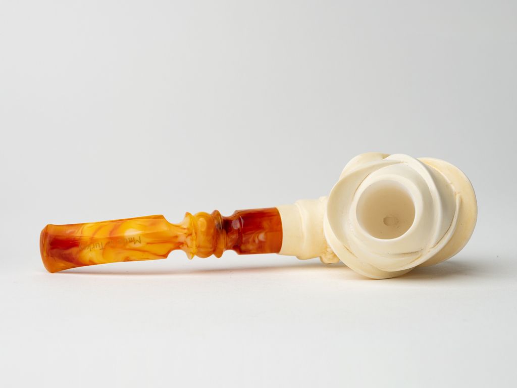 Servi-Meerschaum Carved Meerschaum Tobacco Pipe - The Country Squire Tobacconist