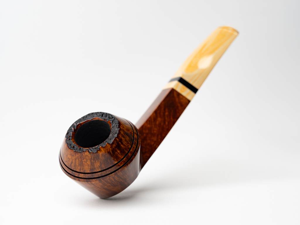 Bullfrog Pipes Bulldog (2022) - The Country Squire Tobacconist