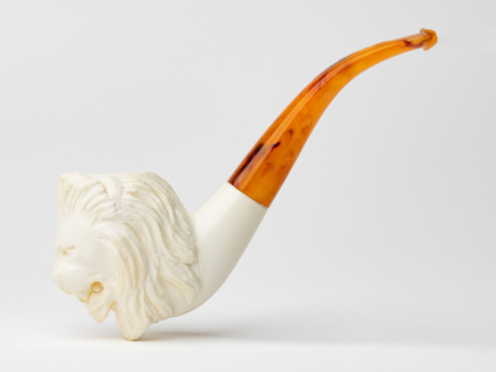 Servi-Meerschaum Carved Lion Meerschaum Tobacco Pipe - The Country Squire Tobacconist