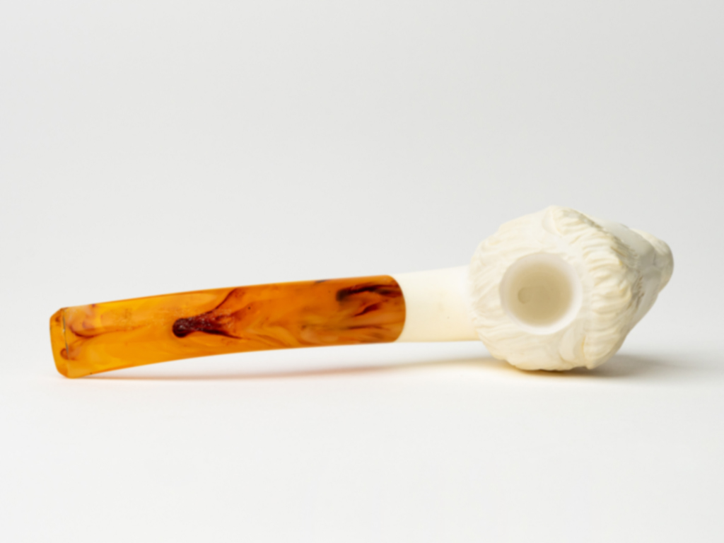 Servi-Meerschaum Carved Lion Meerschaum Tobacco Pipe - The Country Squire Tobacconist