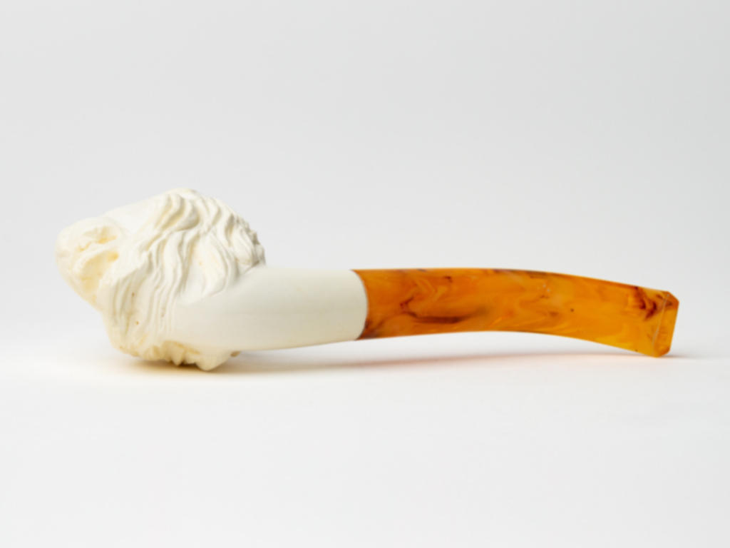 Servi-Meerschaum Carved Lion Meerschaum Tobacco Pipe - The Country Squire Tobacconist