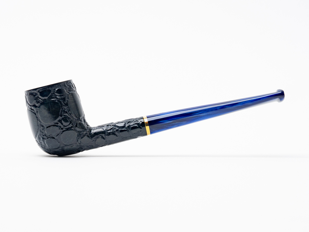 Savinelli Alligator Elegance Blue (105E) - The Country Squire Tobacconist